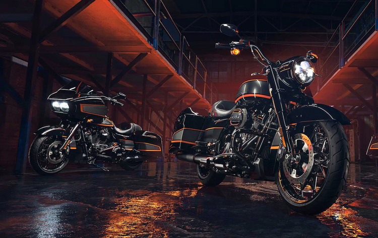 New Harley-Davidson Apex Custom Paint Finish – Gasoline Alley Harley ...